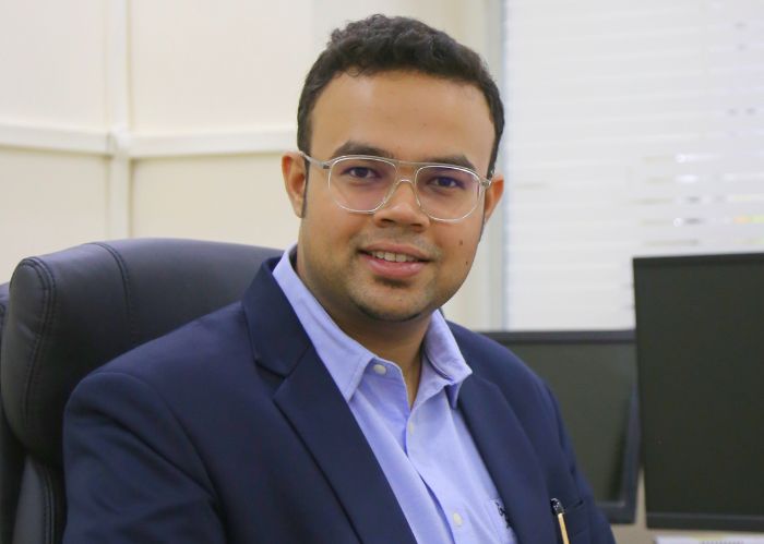 EXIM TITANS - Global Trade with Pentagon Sales Framework